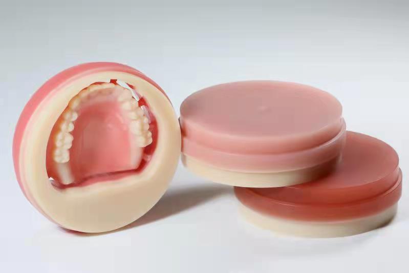 Removable dental PMMA disc - dengman